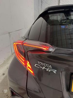 Серый Тойота C-HR 2017 в Клайпеда, объемом двигателя 1.80 л и пробегом 205 тыс. км за 15990 €, фото 19 на AUTOMOTO.COM.LV