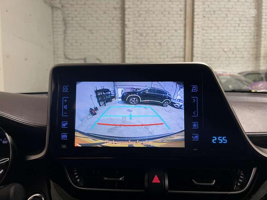 Серый Тойота C-HR 2017 в Клайпеда, объемом двигателя 1.80 л и пробегом 205 тыс. км за 15990 €, фото 24 на AUTOMOTO.COM.LV