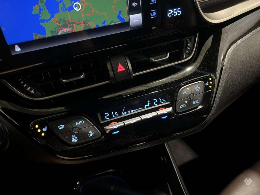 Серый Тойота C-HR 2017 в Клайпеда, объемом двигателя 1.80 л и пробегом 205 тыс. км за 15990 €, фото 36 на AUTOMOTO.COM.LV
