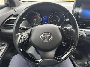 Pelēks Toyota C-HR 2017 Viļņa, ar dzinēja tilpumu 1.80 L un nobraukumu 43 tūkst. km par 17350 €, foto 14 vietnē AUTOMOTO.COM.LV