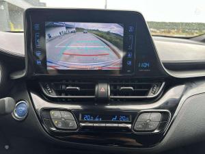 Pelēks Toyota C-HR 2017 Viļņa, ar dzinēja tilpumu 1.80 L un nobraukumu 43 tūkst. km par 17350 €, foto 17 vietnē AUTOMOTO.COM.LV