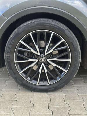 Pelēks Toyota C-HR 2017 Viļņa, ar dzinēja tilpumu 1.80 L un nobraukumu 169 tūkst. km par 15590 €, foto 14 vietnē AUTOMOTO.COM.LV