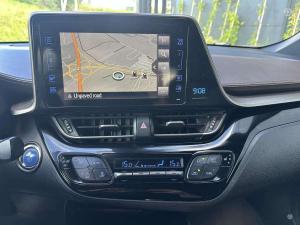 Pelēks Toyota C-HR 2017 Viļņa, ar dzinēja tilpumu 1.80 L un nobraukumu 169 tūkst. km par 15590 €, foto 28 vietnē AUTOMOTO.COM.LV