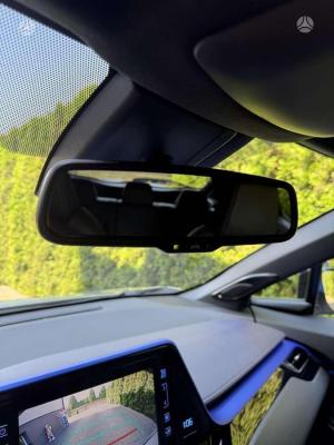 Серый Тойота C-HR 2017 в Укмерге, объемом двигателя 1.80 л и пробегом 91 тыс. км за 18000 €, фото 15 на AUTOMOTO.COM.LV