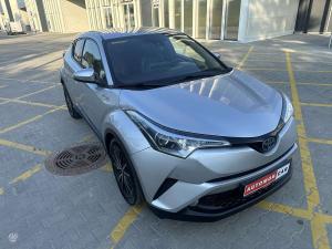 Pelēks Toyota C-HR 2017 Viļņa, ar dzinēja tilpumu 1.80 L un nobraukumu 158 tūkst. km par 15950 €, foto 4 vietnē AUTOMOTO.COM.LV