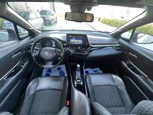 Pelēks Toyota C-HR 2017 Viļņa, ar dzinēja tilpumu 1.80 L un nobraukumu 158 tūkst. km par 15950 €, foto 29 vietnē AUTOMOTO.COM.LV