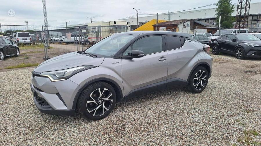 Pelēks Toyota C-HR 2017 Kauņa, ar dzinēja tilpumu 1.80 L un nobraukumu 161 tūkst. km par 15950 €, foto 7 vietnē AUTOMOTO.COM.LV