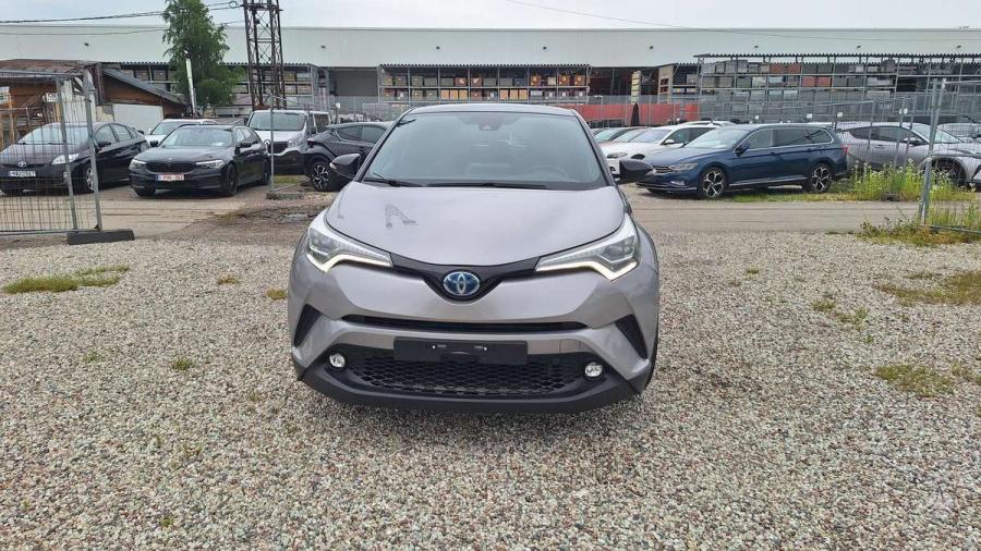 Pelēks Toyota C-HR 2017 Kauņa, ar dzinēja tilpumu 1.80 L un nobraukumu 161 tūkst. km par 15950 €, foto 8 vietnē AUTOMOTO.COM.LV