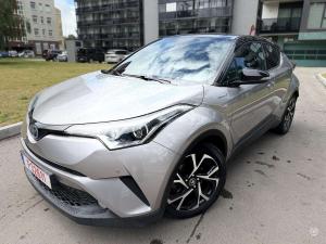 Grey Toyota C-HR 2017 in Vilnius, with an engine capacity of 1.80 L and mileage of 190 thousand km for 15500 €, photo 3 on AUTOMOTO.COM.LV