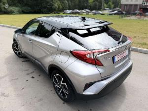 Grey Toyota C-HR 2017 in Vilnius, with an engine capacity of 1.80 L and mileage of 190 thousand km for 15500 €, photo 6 on AUTOMOTO.COM.LV