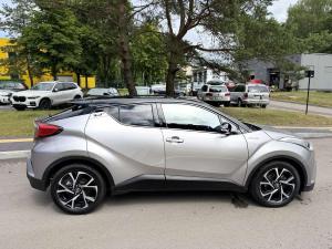 Grey Toyota C-HR 2017 in Vilnius, with an engine capacity of 1.80 L and mileage of 190 thousand km for 15500 €, photo 8 on AUTOMOTO.COM.LV