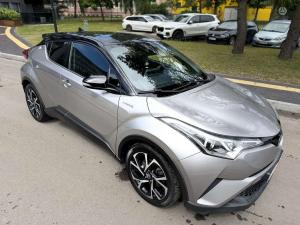 Grey Toyota C-HR 2017 in Vilnius, with an engine capacity of 1.80 L and mileage of 190 thousand km for 15500 €, photo 9 on AUTOMOTO.COM.LV