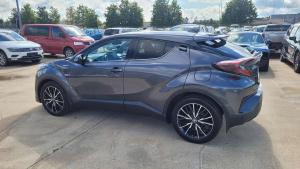 Pelēks Toyota C-HR 2017 Šauļi, ar dzinēja tilpumu 1.80 L un nobraukumu 110 tūkst. km par 16700 €, foto 6 vietnē AUTOMOTO.COM.LV