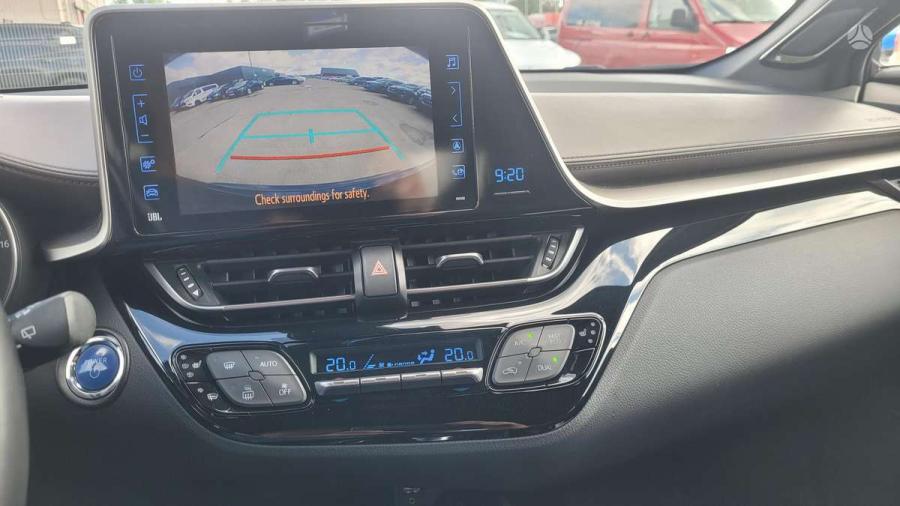 Pelēks Toyota C-HR 2017 Šauļi, ar dzinēja tilpumu 1.80 L un nobraukumu 110 tūkst. km par 16700 €, foto 12 vietnē AUTOMOTO.COM.LV