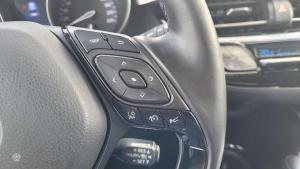 Pelēks Toyota C-HR 2017 Šauļi, ar dzinēja tilpumu 1.80 L un nobraukumu 110 tūkst. km par 16700 €, foto 14 vietnē AUTOMOTO.COM.LV