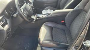Pelēks Toyota C-HR 2017 Šauļi, ar dzinēja tilpumu 1.80 L un nobraukumu 110 tūkst. km par 16700 €, foto 17 vietnē AUTOMOTO.COM.LV