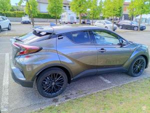 Серый Тойота C-HR 2017 в Каунас, объемом двигателя 1.80 л и пробегом 144 тыс. км за 15950 €, фото 7 на AUTOMOTO.COM.LV