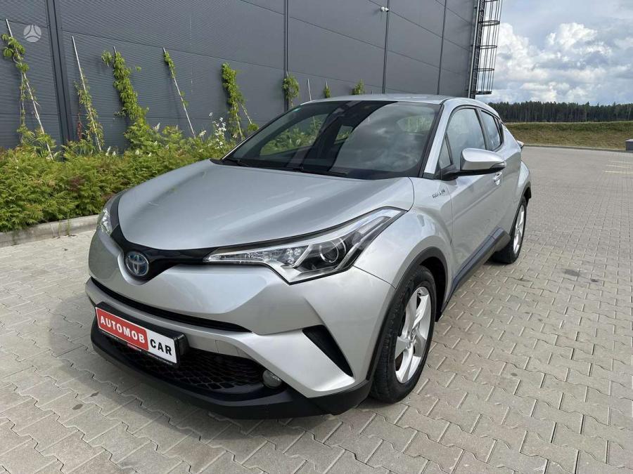 Pelēks Toyota C-HR 2017 Viļņa, ar dzinēja tilpumu 1.80 L un nobraukumu 181 tūkst. km par 14950 €, foto 5 vietnē AUTOMOTO.COM.LV