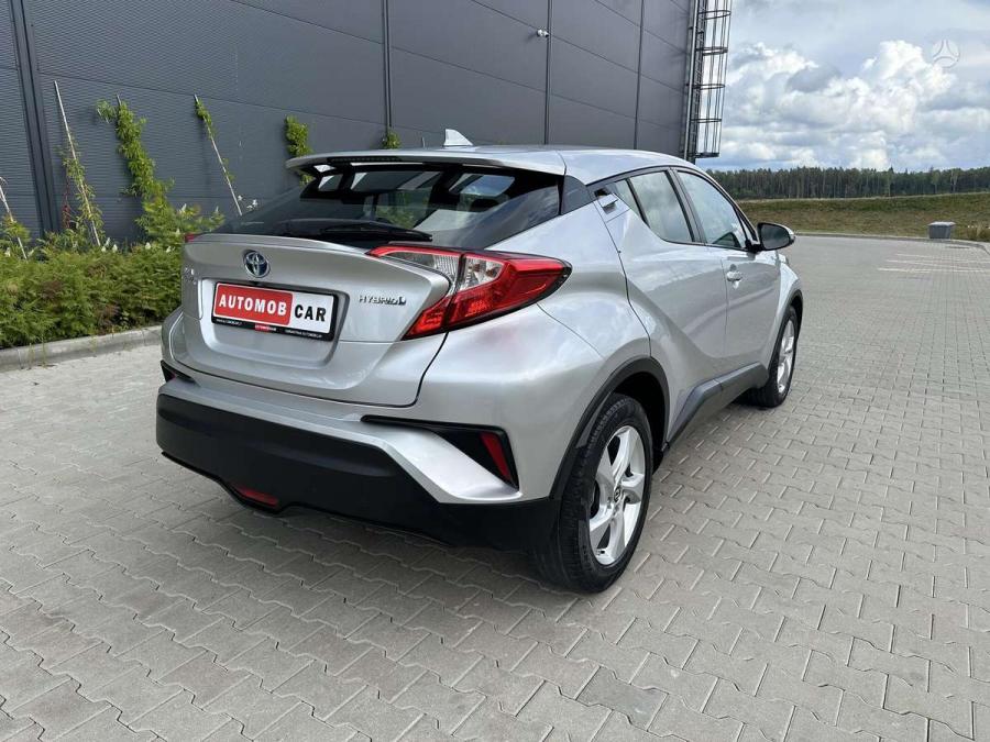 Pelēks Toyota C-HR 2017 Viļņa, ar dzinēja tilpumu 1.80 L un nobraukumu 181 tūkst. km par 14950 €, foto 7 vietnē AUTOMOTO.COM.LV