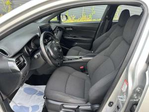 Pelēks Toyota C-HR 2017 Viļņa, ar dzinēja tilpumu 1.80 L un nobraukumu 181 tūkst. km par 14950 €, foto 16 vietnē AUTOMOTO.COM.LV