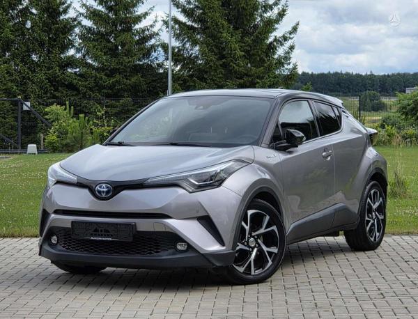 Pelēks Toyota C-HR 2017 Kauņa, ar dzinēja tilpumu 1.80 L un nobraukumu 195 tūkst. km par 15999 €, foto 1 vietnē AUTOMOTO.COM.LV