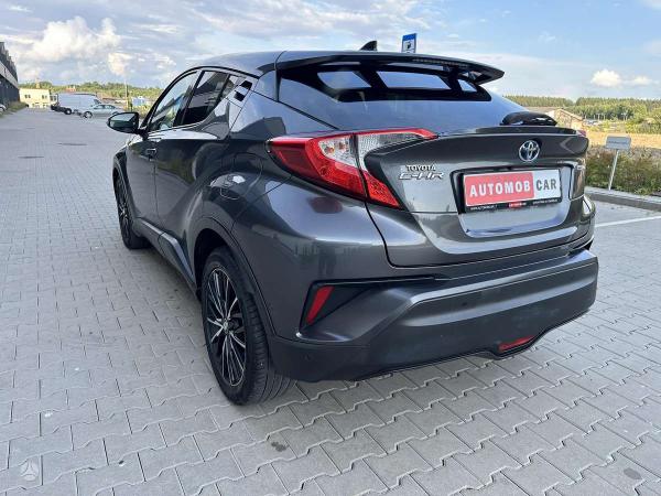 Pelēks Toyota C-HR 2017 Viļņa, ar dzinēja tilpumu 1.80 L un nobraukumu 169 tūkst. km par 14950 €, foto 10 vietnē AUTOMOTO.COM.LV