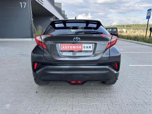 Pelēks Toyota C-HR 2017 Viļņa, ar dzinēja tilpumu 1.80 L un nobraukumu 169 tūkst. km par 14950 €, foto 12 vietnē AUTOMOTO.COM.LV