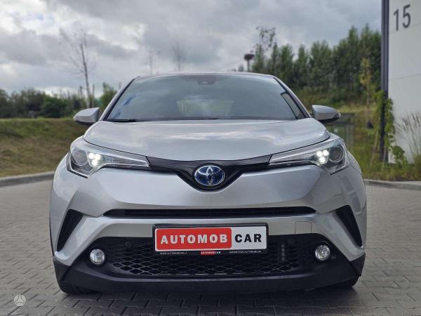 Pelēks Toyota C-HR 2017 Viļņa, ar dzinēja tilpumu 1.80 L un nobraukumu 43 tūkst. km par 17350 €, foto 3 vietnē AUTOMOTO.COM.LV
