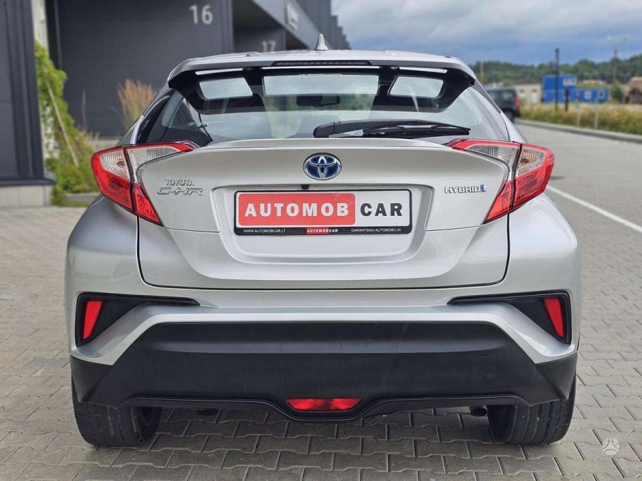 Серый Тойота C-HR 2017 в Вильнюс, объемом двигателя 1.80 л и пробегом 43 тыс. км за 17350 €, фото 7 на AUTOMOTO.COM.LV
