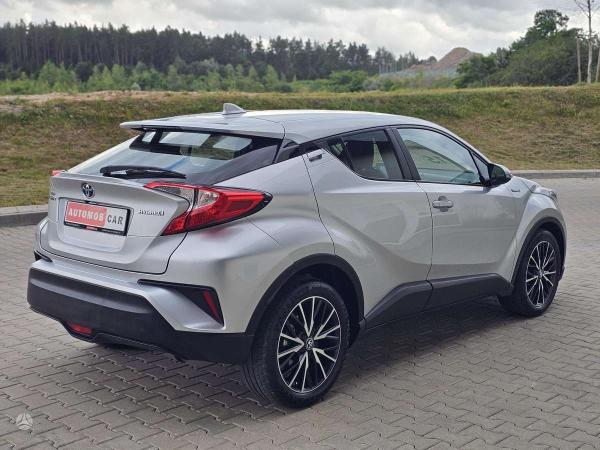 Pelēks Toyota C-HR 2017 Viļņa, ar dzinēja tilpumu 1.80 L un nobraukumu 43 tūkst. km par 17350 €, foto 7 vietnē AUTOMOTO.COM.LV