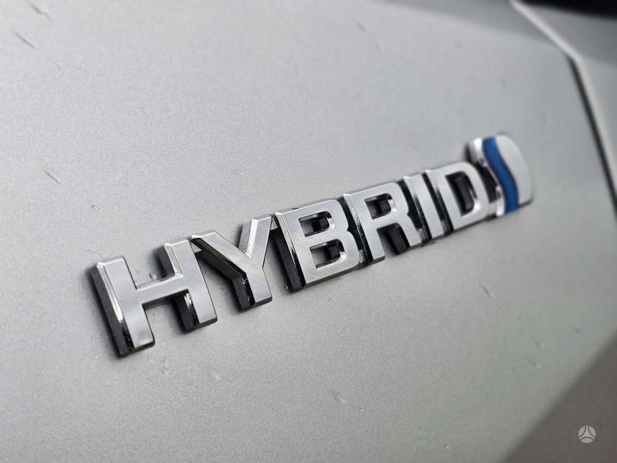 Серый Тойота C-HR 2017 в Вильнюс, объемом двигателя 1.80 л и пробегом 43 тыс. км за 17350 €, фото 14 на AUTOMOTO.COM.LV