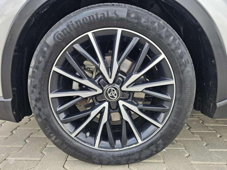 Серый Тойота C-HR 2017 в Вильнюс, объемом двигателя 1.80 л и пробегом 43 тыс. км за 17350 €, фото 18 на AUTOMOTO.COM.LV