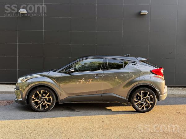 Серый Тойота C-HR 2017 в Елгава, объемом двигателя 1.80 л и пробегом 0 тыс. км за 13500 €, фото 8 на AUTOMOTO.COM.LV