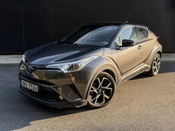 Серый Тойота C-HR 2017 в Елгава, объемом двигателя 1.80 л и пробегом 168 тыс. км за 13500 €, фото 3 на AUTOMOTO.COM.LV