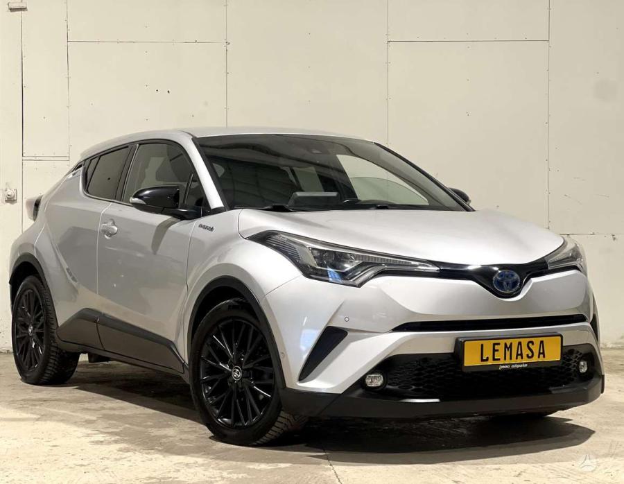 Pelēks Toyota C-HR 2017 Klaipėda, ar dzinēja tilpumu 1.80 L un nobraukumu 208 tūkst. km par 14999 €, foto 6 vietnē AUTOMOTO.COM.LV