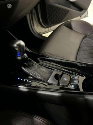 Pelēks Toyota C-HR 2017 Klaipėda, ar dzinēja tilpumu 1.80 L un nobraukumu 208 tūkst. km par 14999 €, foto 8 vietnē AUTOMOTO.COM.LV