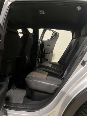 Pelēks Toyota C-HR 2017 Klaipėda, ar dzinēja tilpumu 1.80 L un nobraukumu 208 tūkst. km par 14999 €, foto 11 vietnē AUTOMOTO.COM.LV
