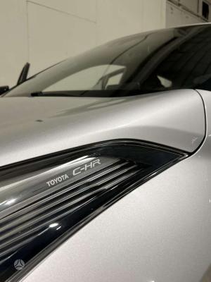 Pelēks Toyota C-HR 2017 Klaipėda, ar dzinēja tilpumu 1.80 L un nobraukumu 208 tūkst. km par 14999 €, foto 13 vietnē AUTOMOTO.COM.LV