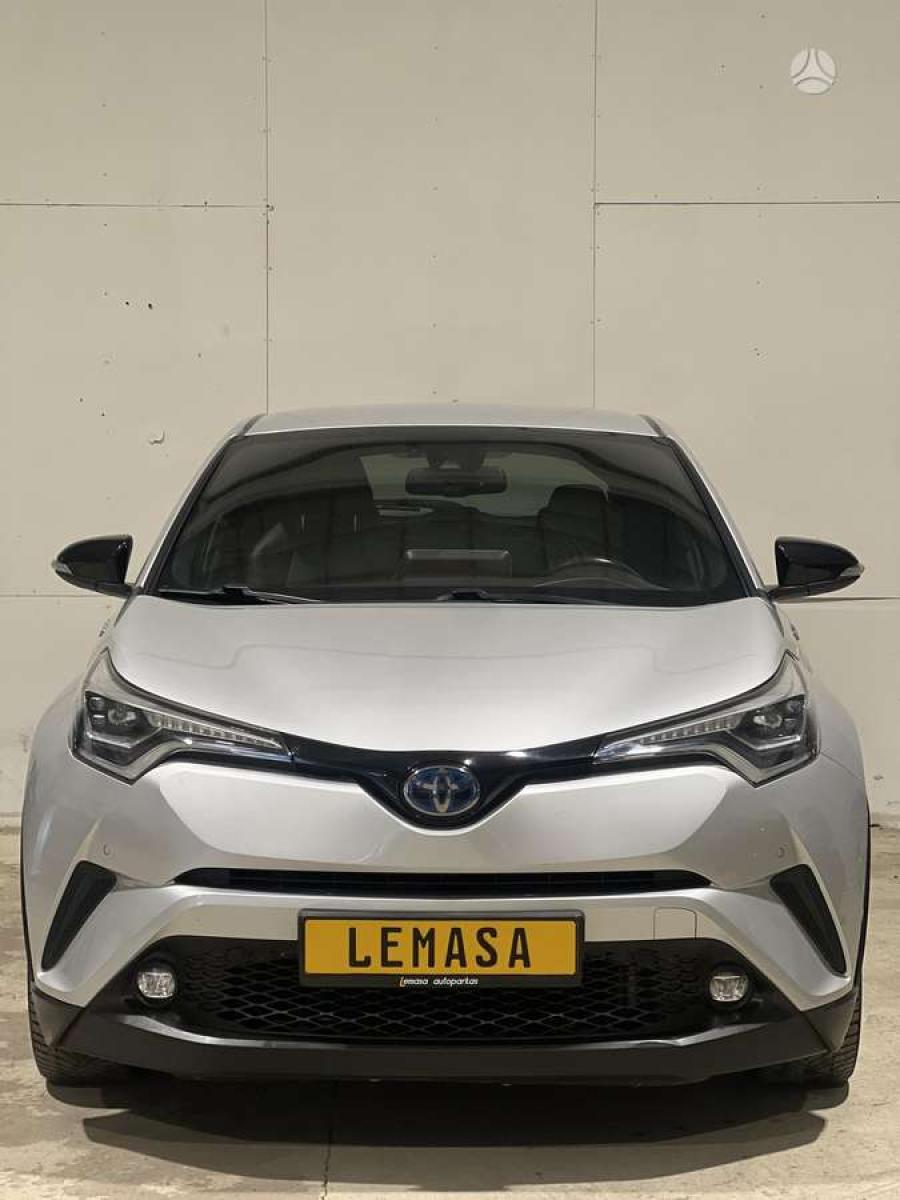 Pelēks Toyota C-HR 2017 Klaipėda, ar dzinēja tilpumu 1.80 L un nobraukumu 208 tūkst. km par 14999 €, foto 14 vietnē AUTOMOTO.COM.LV