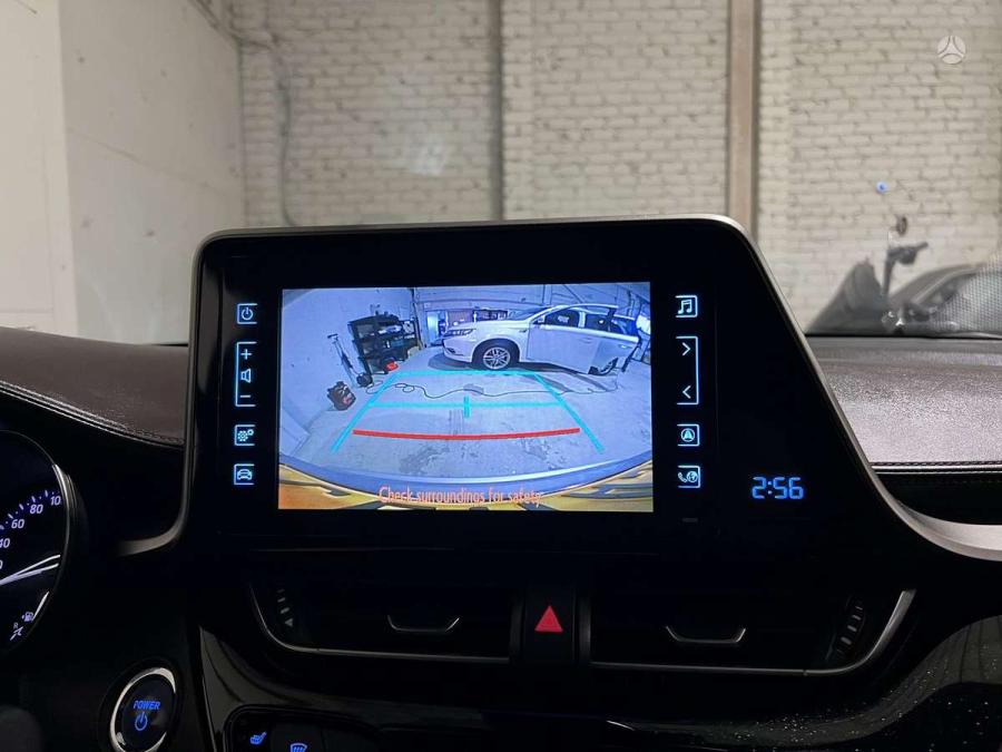 Pelēks Toyota C-HR 2017 Klaipėda, ar dzinēja tilpumu 1.80 L un nobraukumu 208 tūkst. km par 14999 €, foto 26 vietnē AUTOMOTO.COM.LV