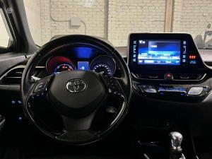 Pelēks Toyota C-HR 2017 Klaipėda, ar dzinēja tilpumu 1.80 L un nobraukumu 208 tūkst. km par 14999 €, foto 29 vietnē AUTOMOTO.COM.LV