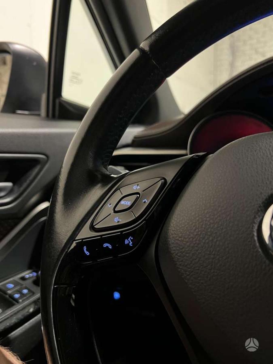 Pelēks Toyota C-HR 2017 Klaipėda, ar dzinēja tilpumu 1.80 L un nobraukumu 208 tūkst. km par 14999 €, foto 31 vietnē AUTOMOTO.COM.LV