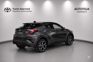 Серый Тойота C-HR 2017 в Каунас, объемом двигателя 1.80 л и пробегом 131 тыс. км за 18900 €, фото 3 на AUTOMOTO.COM.LV