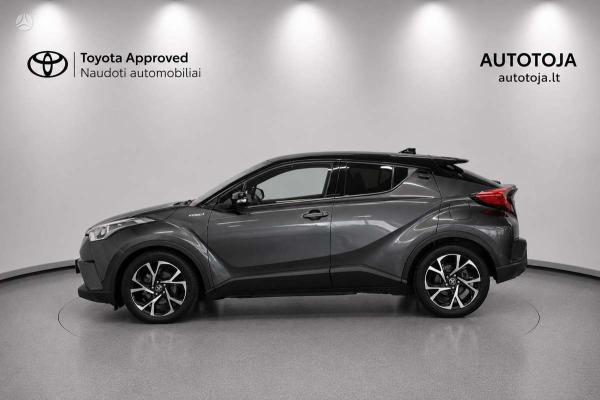 Серый Тойота C-HR 2017 в Каунас, объемом двигателя 1.80 л и пробегом 131 тыс. км за 18900 €, фото 3 на AUTOMOTO.COM.LV