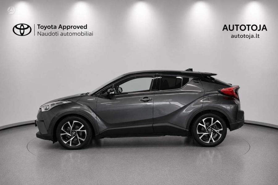 Серый Тойота C-HR 2017 в Каунас, объемом двигателя 1.80 л и пробегом 131 тыс. км за 18900 €, фото 4 на AUTOMOTO.COM.LV