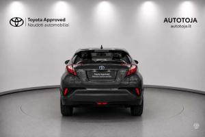 Серый Тойота C-HR 2017 в Каунас, объемом двигателя 1.80 л и пробегом 131 тыс. км за 18900 €, фото 6 на AUTOMOTO.COM.LV
