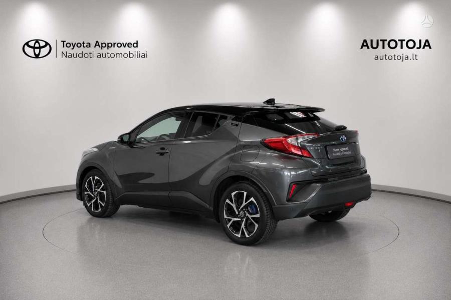 Серый Тойота C-HR 2017 в Каунас, объемом двигателя 1.80 л и пробегом 131 тыс. км за 18900 €, фото 18 на AUTOMOTO.COM.LV