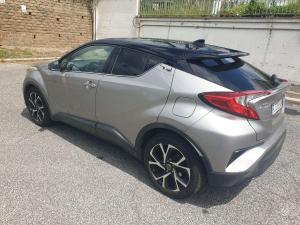 Pelēks Toyota C-HR 2017 Šauļi, ar dzinēja tilpumu 1.80 L un nobraukumu 250 tūkst. km par 12300 €, foto 6 vietnē AUTOMOTO.COM.LV