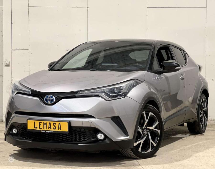 Pelēks Toyota C-HR 2017 Klaipėda, ar dzinēja tilpumu 1.80 L un nobraukumu 238 tūkst. km par 14999 €, foto 1 vietnē AUTOMOTO.COM.LV