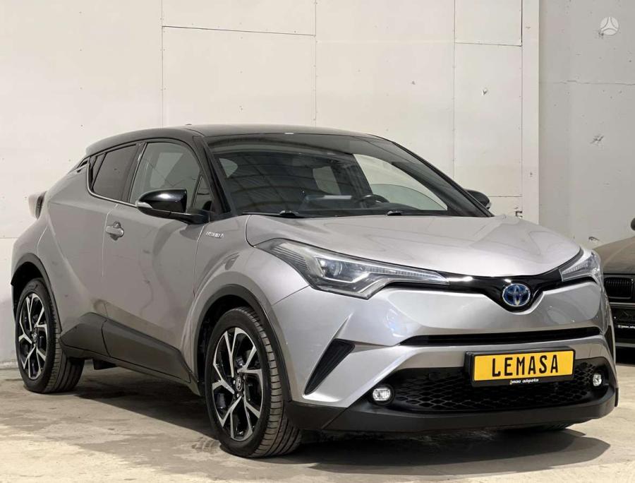 Pelēks Toyota C-HR 2017 Klaipėda, ar dzinēja tilpumu 1.80 L un nobraukumu 238 tūkst. km par 14999 €, foto 6 vietnē AUTOMOTO.COM.LV